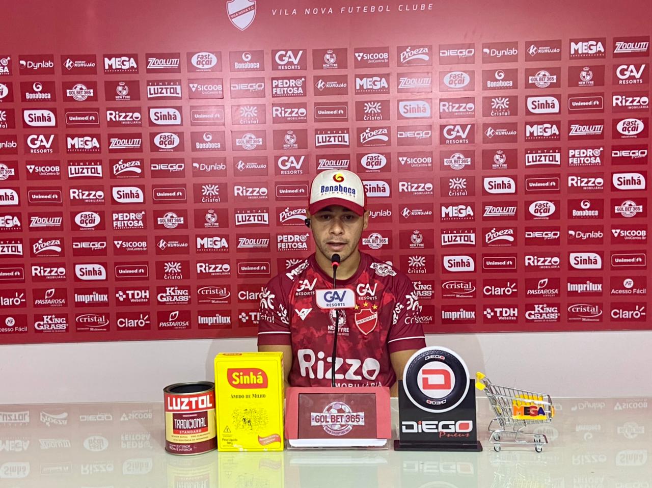 Apresentado, Bruno Collaço demonstra prontidão para ajudar o Vila Nova ...