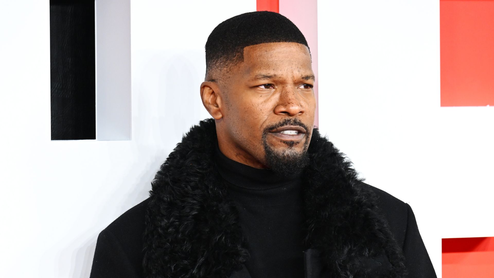 Ator Jamie Foxx quebra o silêncio e finalmente revela o que o fez ficar 4 meses internado - O Hoje
