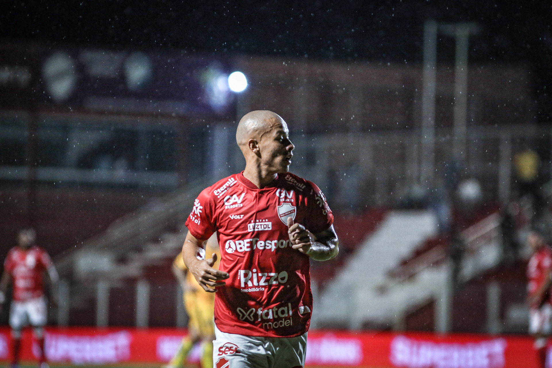 Cristiano desperta interesse internacional e pode deixar o Vila Nova no início da temporada - O Hoje