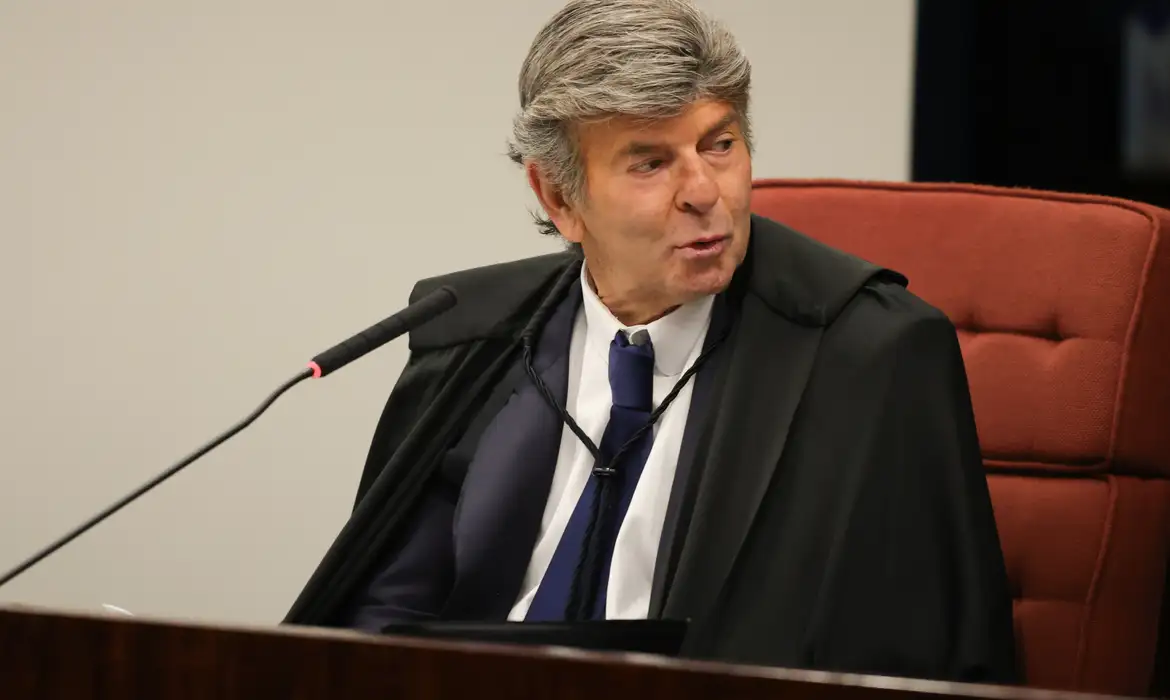 Fux vota por absolver Almir Garnier, ex-comandante da Marinha, de todos ...