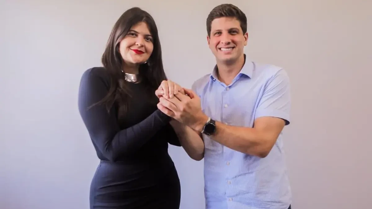 Aava Santiago deixa o PSDB e assume presidência do PSB em Goiás - O Hoje